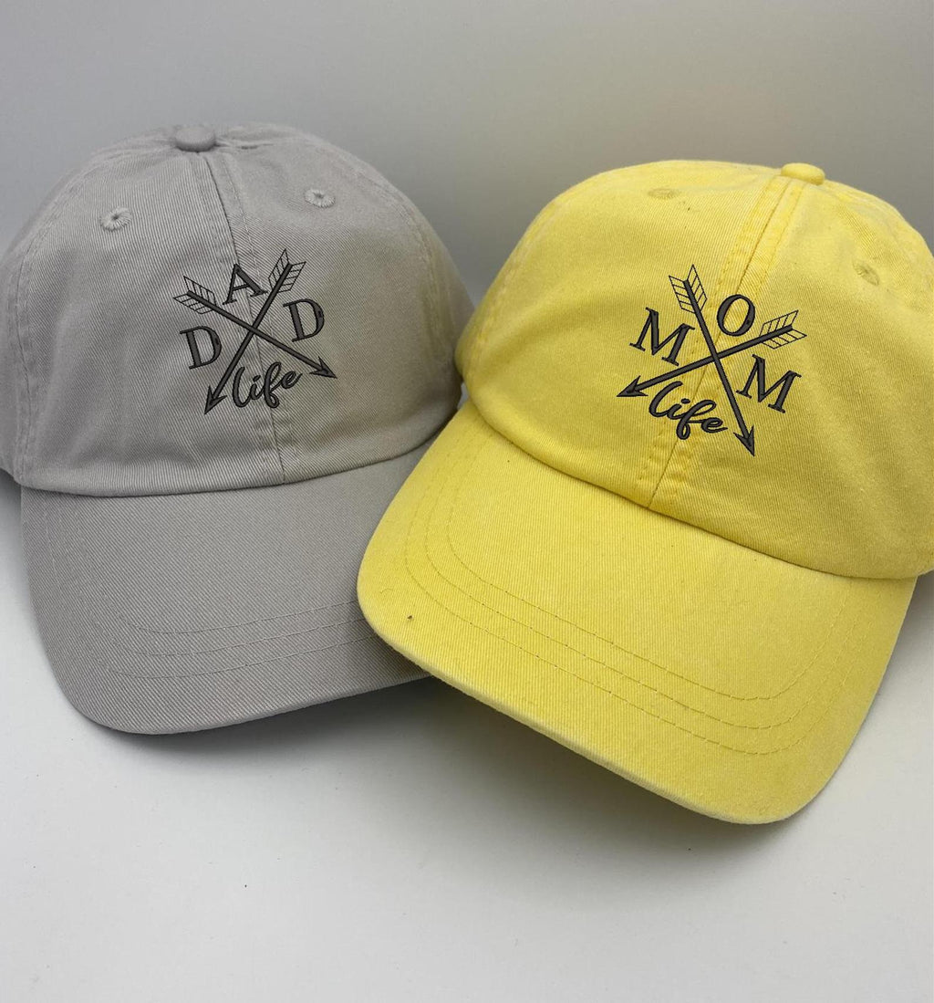 Mom / Dad Life Arrow Embroidered Hat Couples Parents Gift – amazetopia.com